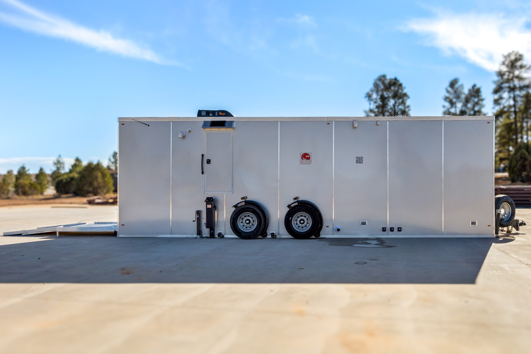 ADA+8 Stall Lowering Direct Hookup Restroom Trailer - Elk Creek Trailers